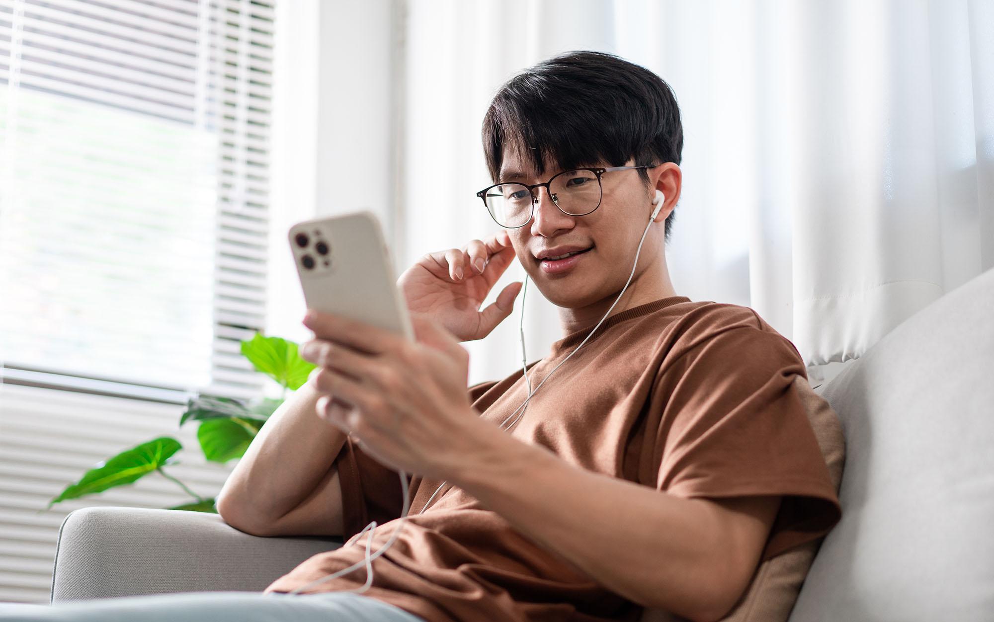 How to check data usage on an iPhone | Currys